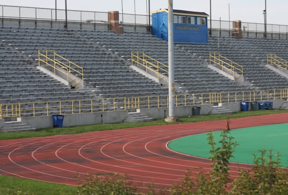New stadium, high expectations for Taft football : r/ChicagoNWside